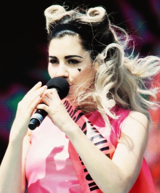 Free Marina Wallpaper, Marina Wallpaper Download - WallpaperUse - 1